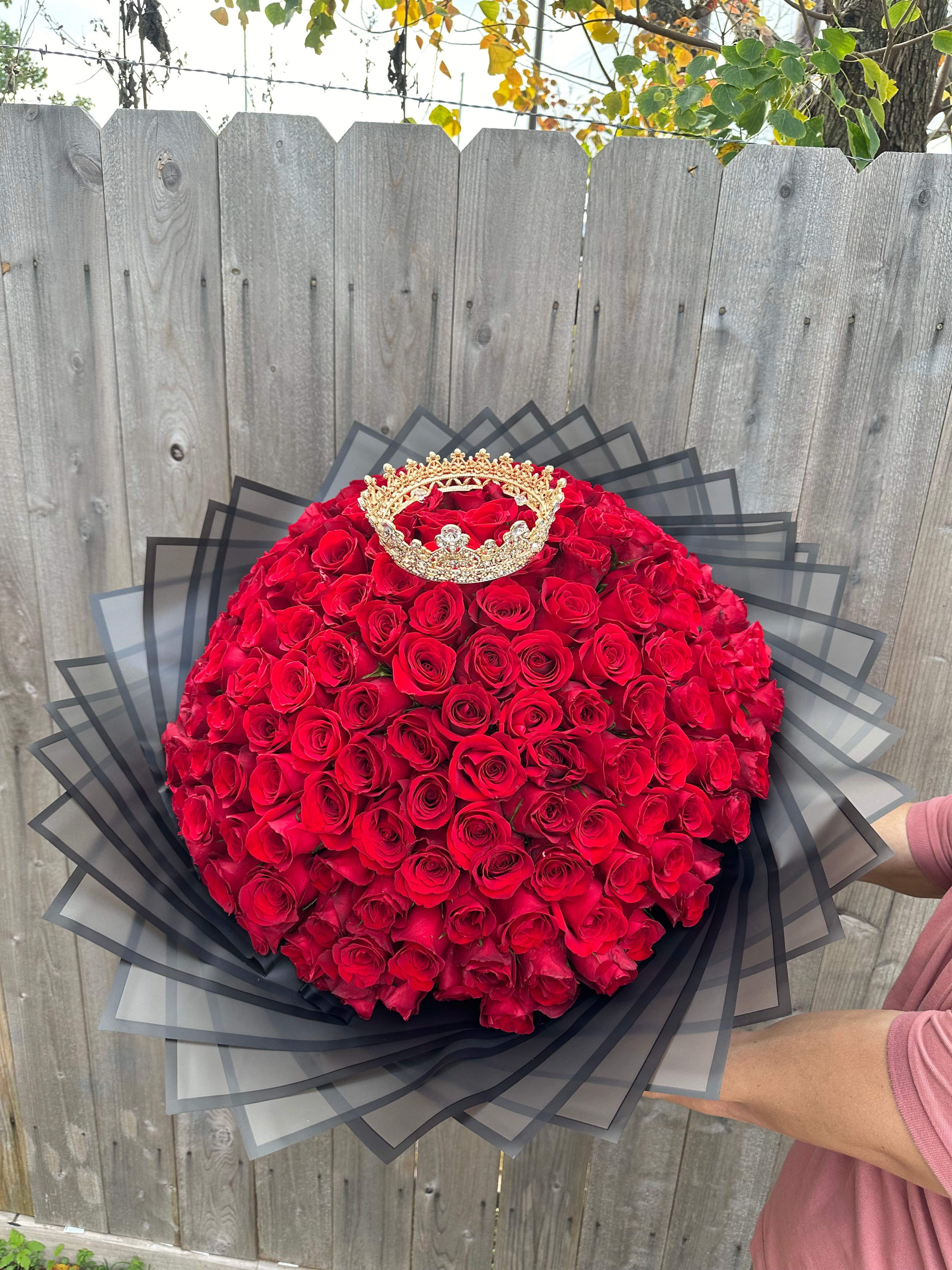 200 Red Roses Bouquet – Lovely Flowers