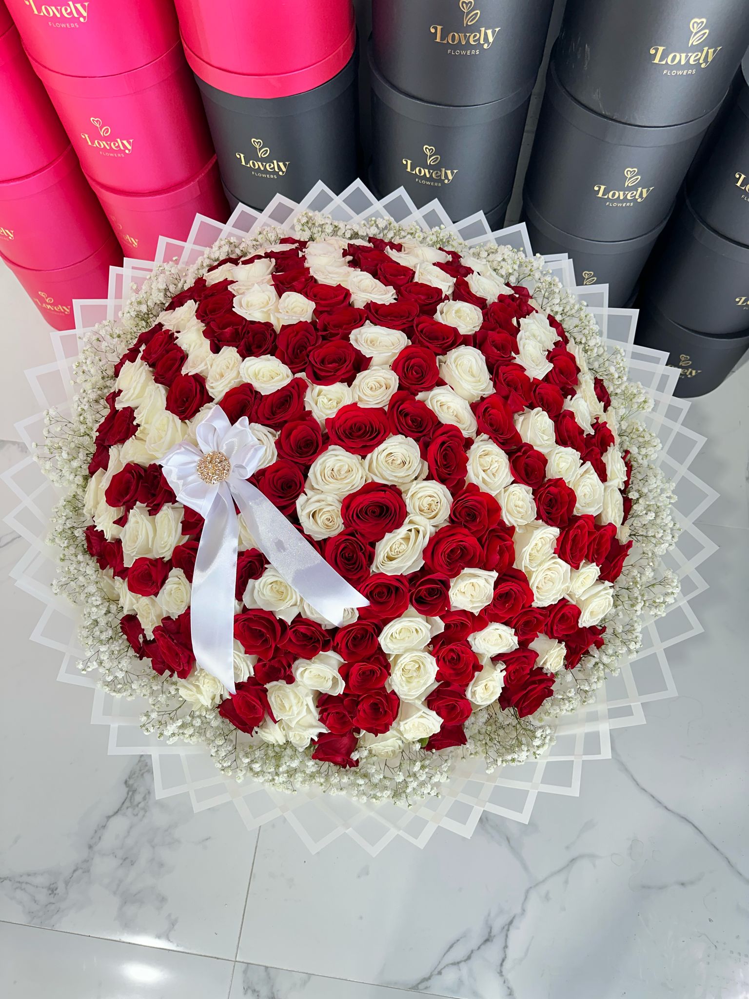 200 Roses White and Red – Lovely Flowers