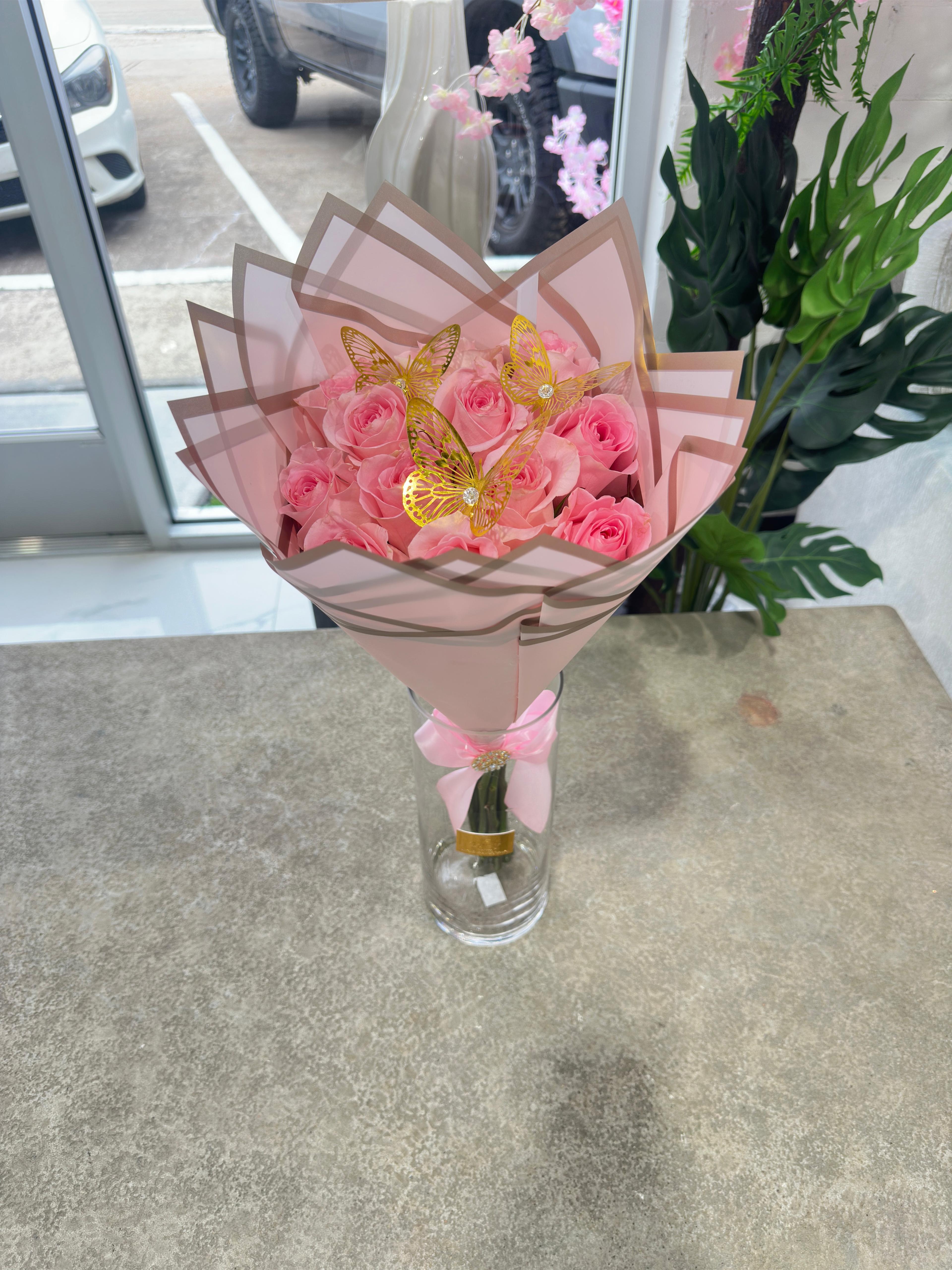 12 Pink Roses Bouquet – Lovely Flowers
