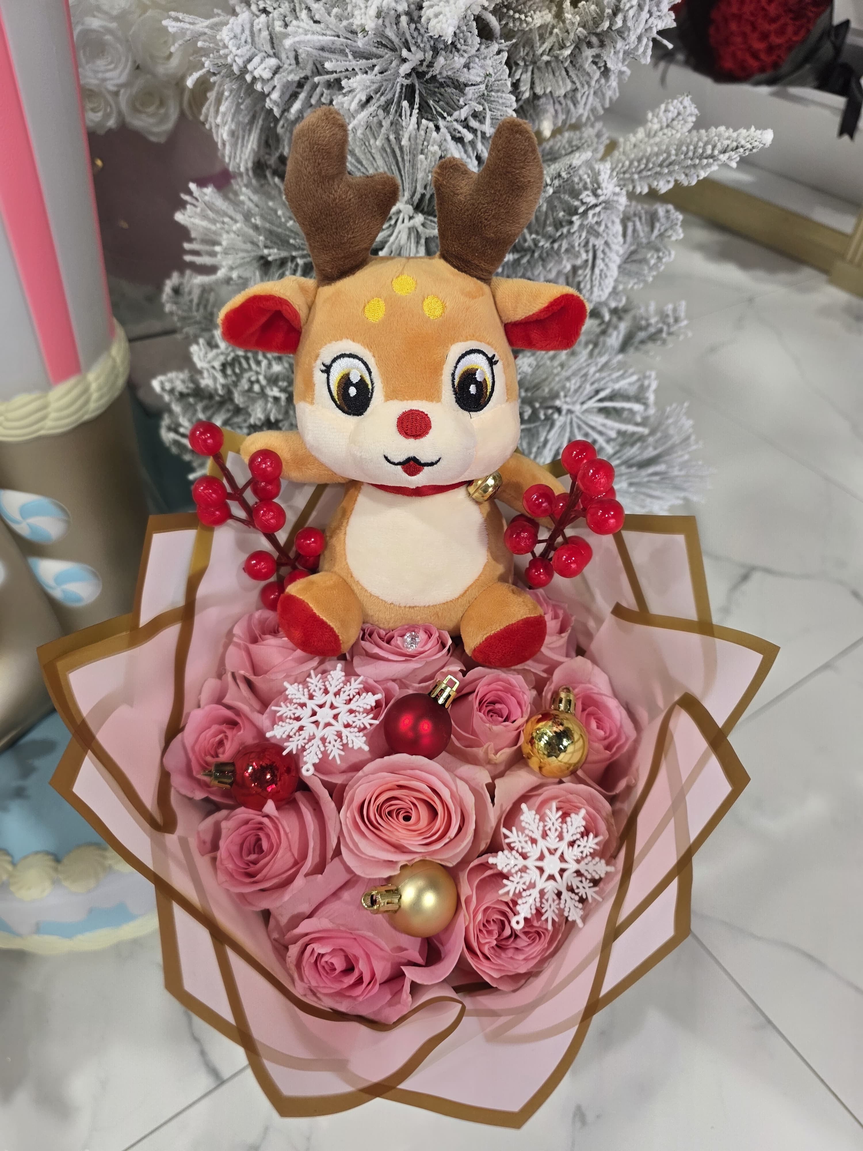 12 Pink Roses + Christmas Decor – Lovely Flowers